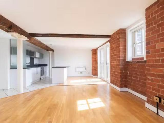 Cheap 2 BA 2 bedroom apartment for rent in Albert Warehouse, T.
