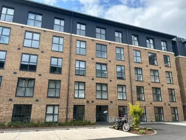 Unique 2 BA 2 bedroom apartment for rent in Erasmus Drive, DER.