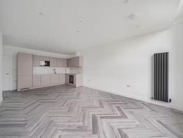 Nice 2 BA 2 bedroom apartment for rent in Flat 20 Telegraph Ho.