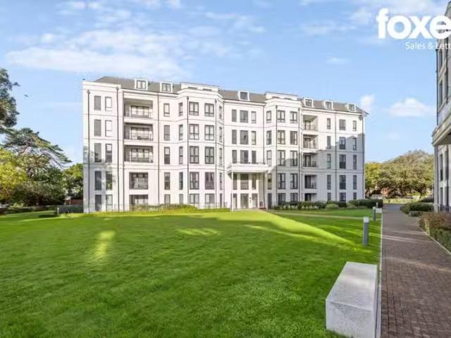 New 2 BA 2 bedroom apartment for rent in Hawthorne Court, 11B.