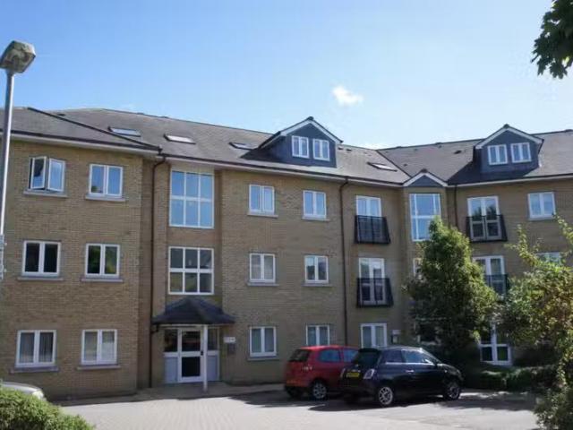 Deal! 2 BA 2 bedroom flat for rent in Bloyes Mews, Colchester.