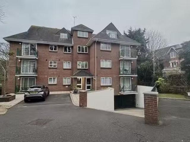 Cheap 2 BA 2 bedroom flat for rent in Capella Court, 6 Exeter.