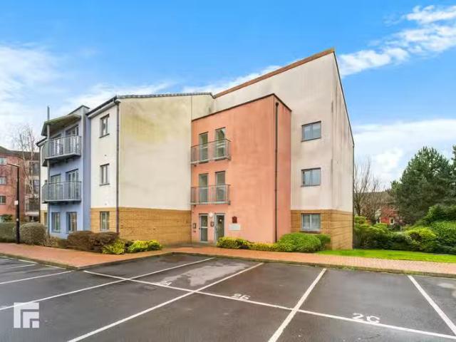 Rental! 2 BA 2 bedroom ground floor flat for rent in Ty Cwmpas.