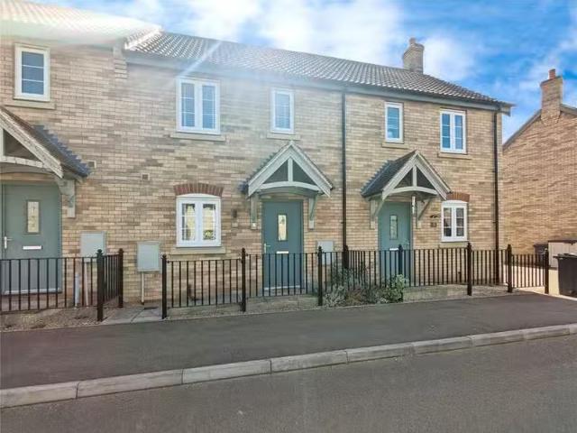 New 2 BA 2 bedroom Mid Terrace House to rent, Portus Lane, Dun.