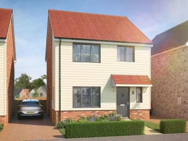 Nice 2 BA 3 bedroom detached house for rent in Lark's Place, K.