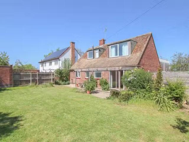 For Rent! 2 BA 3 bedroom detached house for rent in Margaret W.