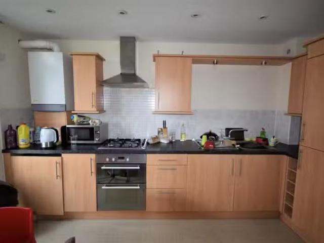 Just in! 2 BA 3 bedroom flat for rent in Dragon Road, Hatfield.