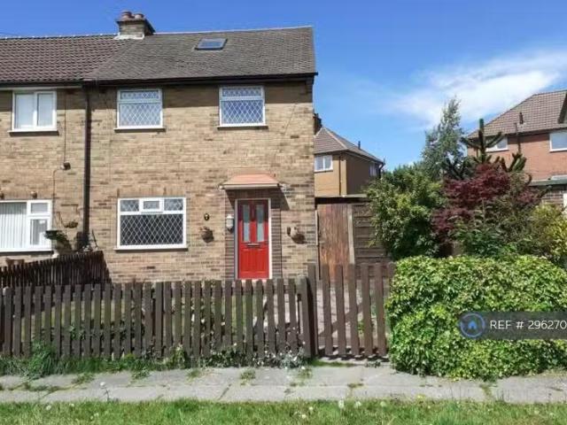 New 2 BA 3 bedroom semi detached house for rent in Wordsworth.