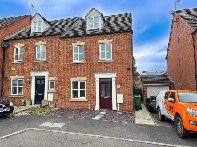 For Rent! 2 BA 4 bedroom town house for rent in Blacksmith Cro.