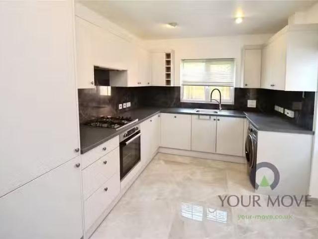 Charming 2 BA 4 bedroom Detached House to rent, Redwald Close.