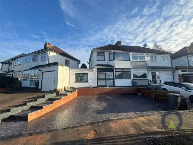 Cozy 2 BA 4 bedroom House to rent, Bonsall Road, Erdington, B2.