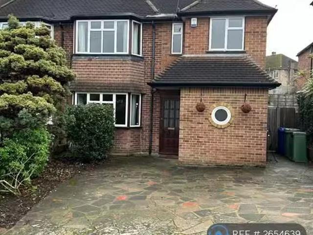 Deal! 2 BA 4 bedroom semi detached house for rent in Keswick R.