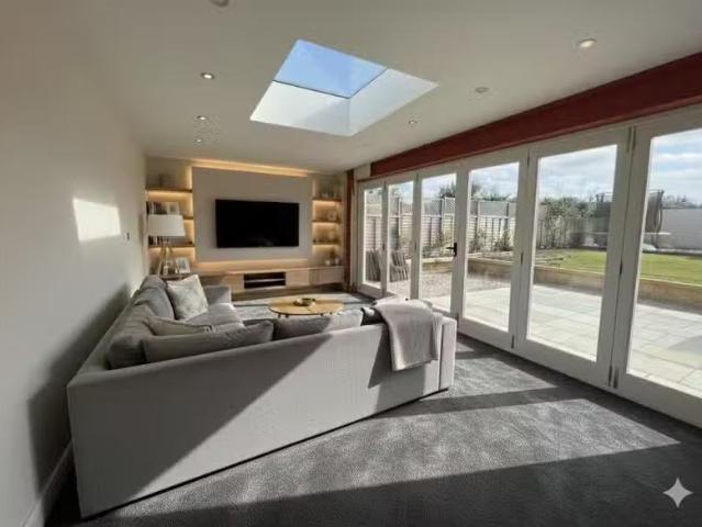 New 2 BA 5 bedroom detached house for rent in Badminton Road.