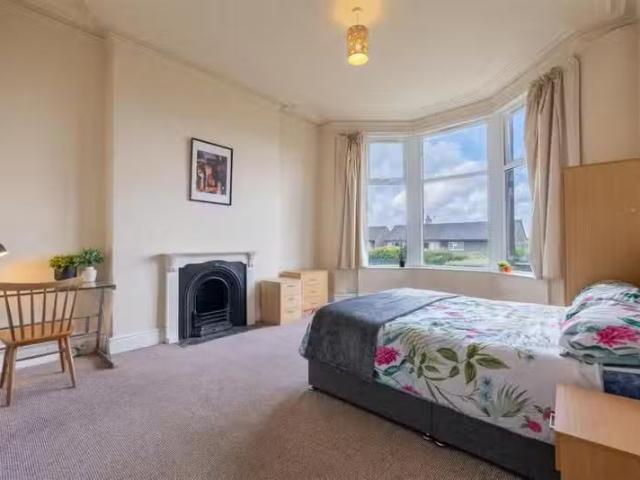 Rental! 2 BA 6 bedroom private hall for rent in Scotforth Road.