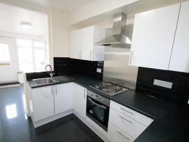 Cozy 2 bedroom apartment for rent in Thornton Road, Thornton H.