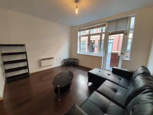Cheap 2 bedroom apartment for rent in Warstone Lane, Jewellery.