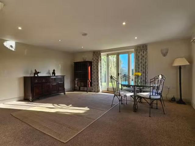 Cozy 2 bedroom detached house for rent in Whitesmith, BN8
