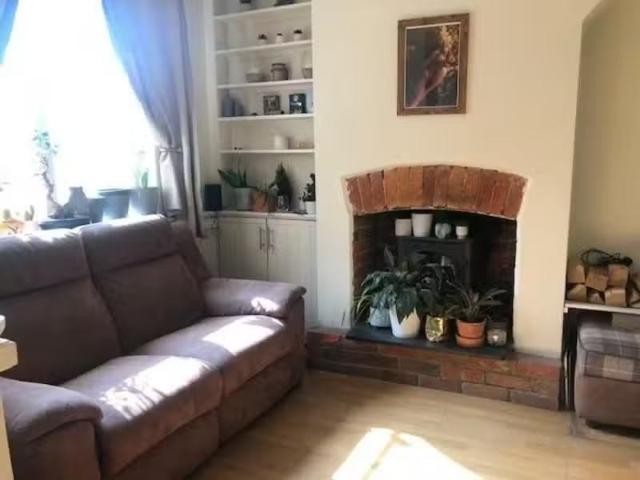 Just in! 2 bedroom end of terrace house for rent in Prospect S.