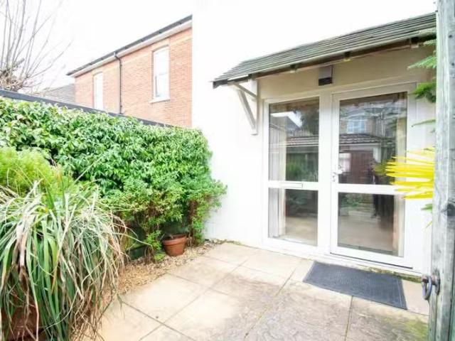 For Rent! 2 bedroom flat for rent in 2 Bed Maisonette in Chami.