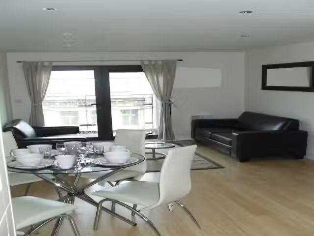 Rental! 2 bedroom flat for rent in The Empress, 27 Sunbridge R.