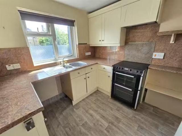 Nice 2 bedroom flat for rent in Malthouse Close, Wincanton, BA9