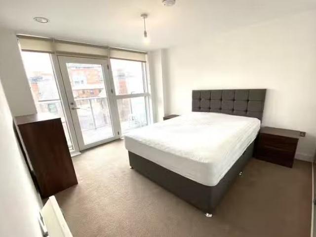 Deal! 2 bedroom flat for rent in St Vincent Street, B16