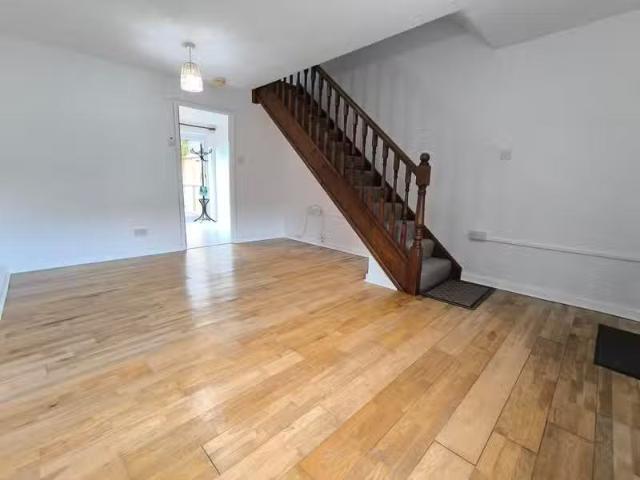 For Rent! 2 bedroom house for rent in Little Keyford Lane, FRO.