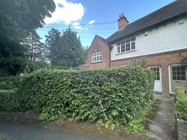 Cozy 2 bedroom house for rent in West Pathway, Harborne, B17