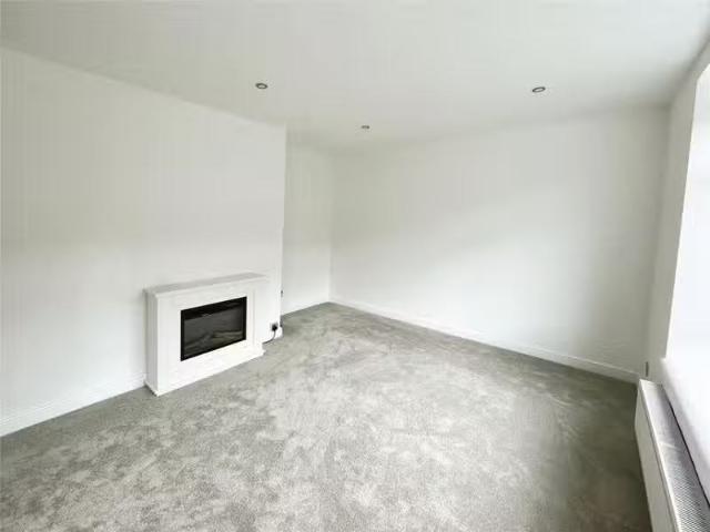 New 2 bedroom Semi Detached House to rent, Cedar Grove, Skelme.