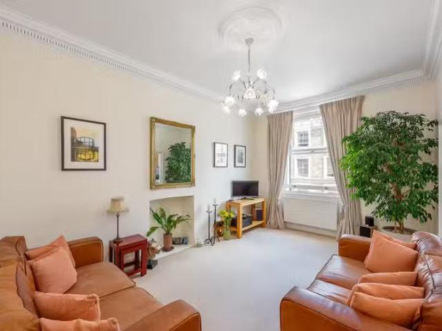 Deal! 2 bedroom property to let in Hogarth Road, London, SW5.
