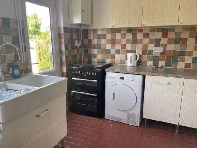 Nice 2 bedroom terraced house for rent in Charlton Street, Ste.