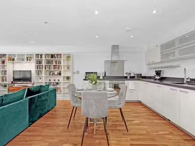 Cozy 2 BR Marsh Wall