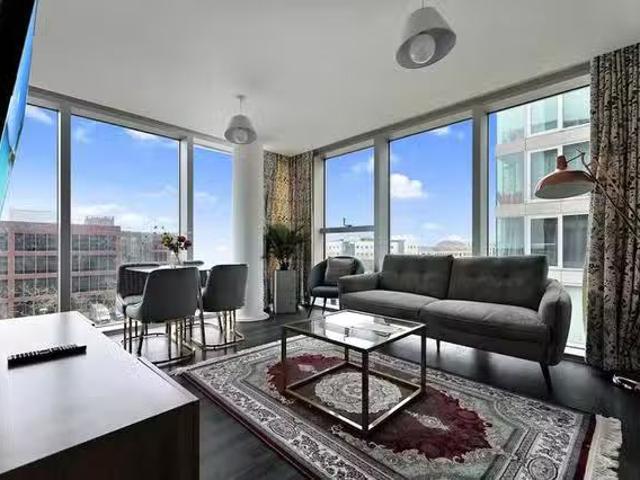 For Rent! 2 BR Mortimer Square