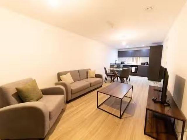 Cheap 2 BR Naylor Street