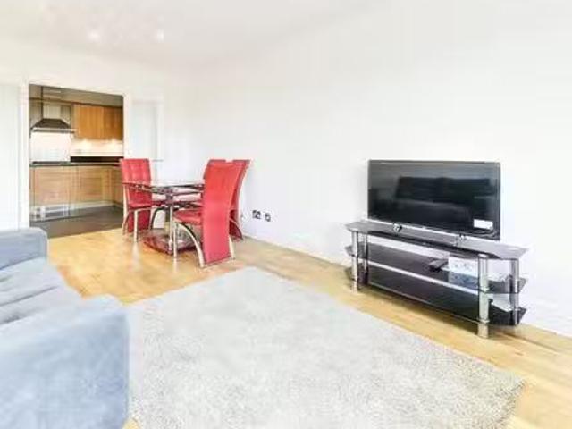 Nice 2 BR Avonmore Road