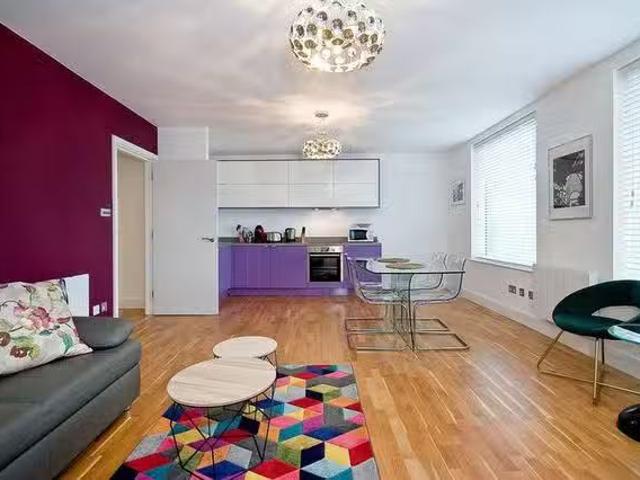 For Rent! 2 BR Bowling Green Lane