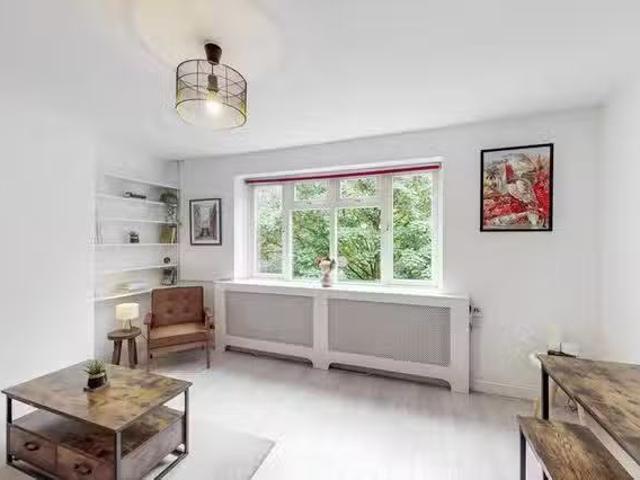 New 2 BR Broadhurst Gardens