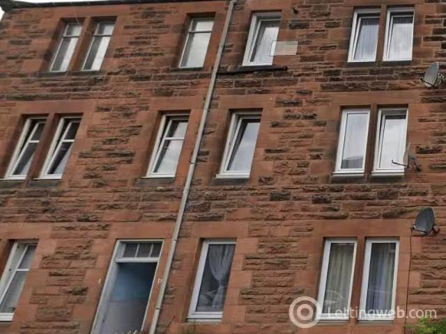 Rental! 2 BR Property to rent in 1 F, Hawarden Terrace, Perth.