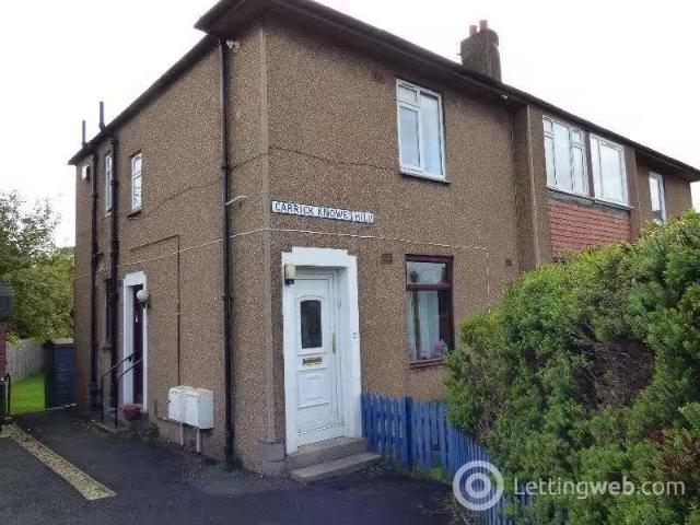 Cozy 2 BR Property to rent in Carrick Knowe Hill, Carrick Know.