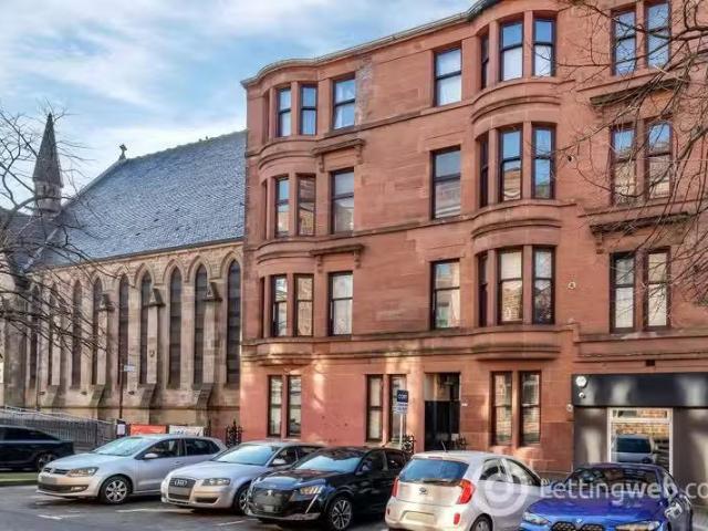 Rental! 2 BR Property to rent in Chancellor Street, Partick, G.