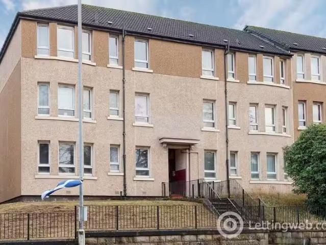 Cozy 2 BR Property to rent in Balmore Road, Glasgow, Glasgow C.