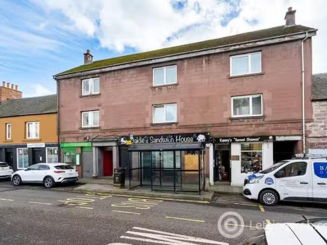 Cheap 2 BR Property to rent in George Street, Coupar Angus, Bl.