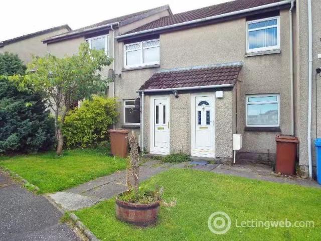 Cheap 2 BR Property to rent in Glenmore, Whitburn