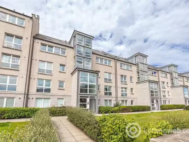 Unique 2 BR Property to rent in Dee Village, Millburn Street.