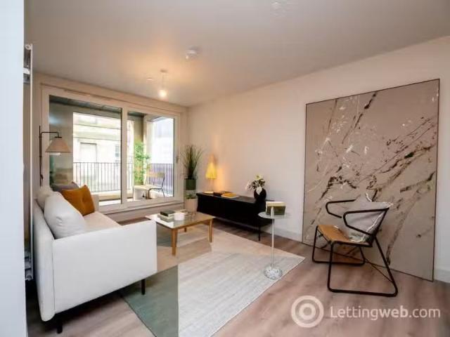 Deal! 2 BR Property to rent in Eyre Place, New Town, Edinburgh
