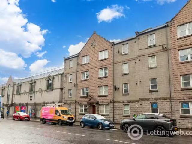 Charming 2 BR Property to rent in King Street, Aberdeen, AB24