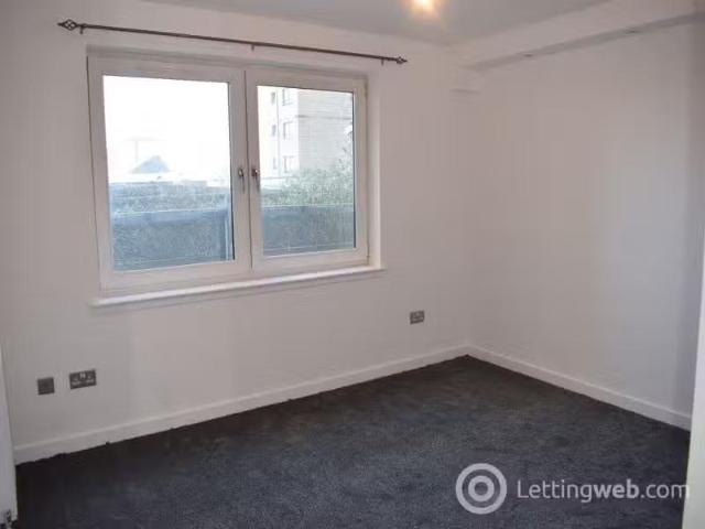 For Rent! 2 BR Property to rent in Hawkhill Close, Edinburgh.