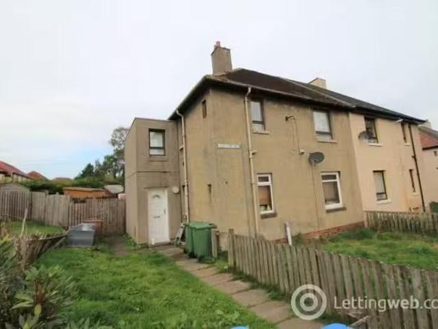Cheap 2 BR Property to rent in Jubilee Road,, Whitburn, EH47.