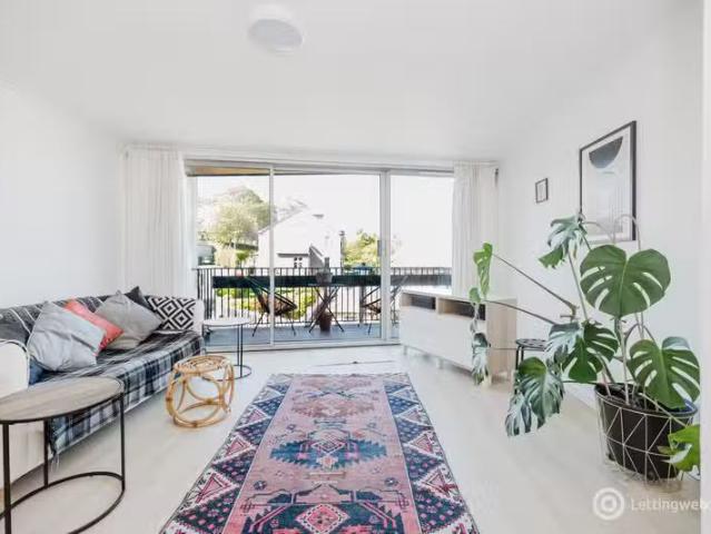 Deal! 2 BR Property to rent in Laverockbank Avenue, Edinburgh.