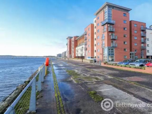 New 2 BR Property to rent in Marine Parade, City Quay, Dundee.
